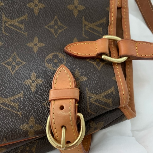 Louis Vuitton | Bags | Louis Vuitton Batignolles Vertical Monogram Bag ...